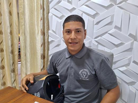 Lend to Ivan Andres in Ecuador | Kiva